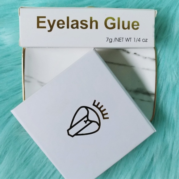 Battington | Makeup | Battington Monroe 3d Silk False Lashes Free Glue | Poshmark